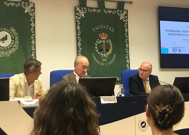 FACULTAD DE MARKETING Y GESTIÓN - Celebrado el simposio “Sostenibilidad ...